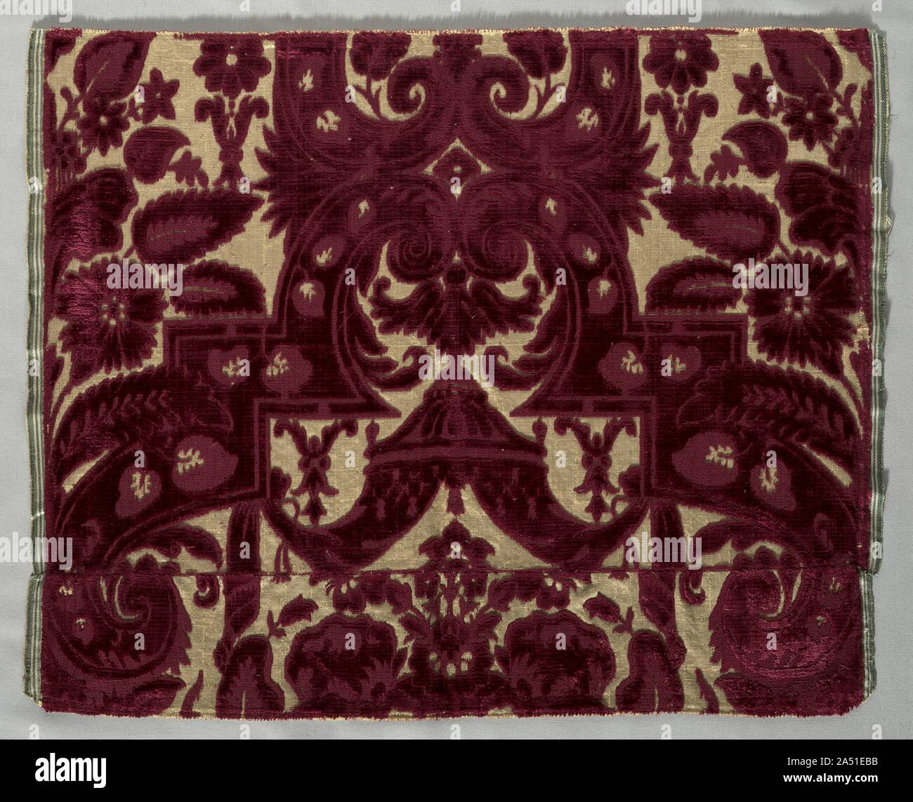 Wire velvet hi-res stock photography and images - Alamy