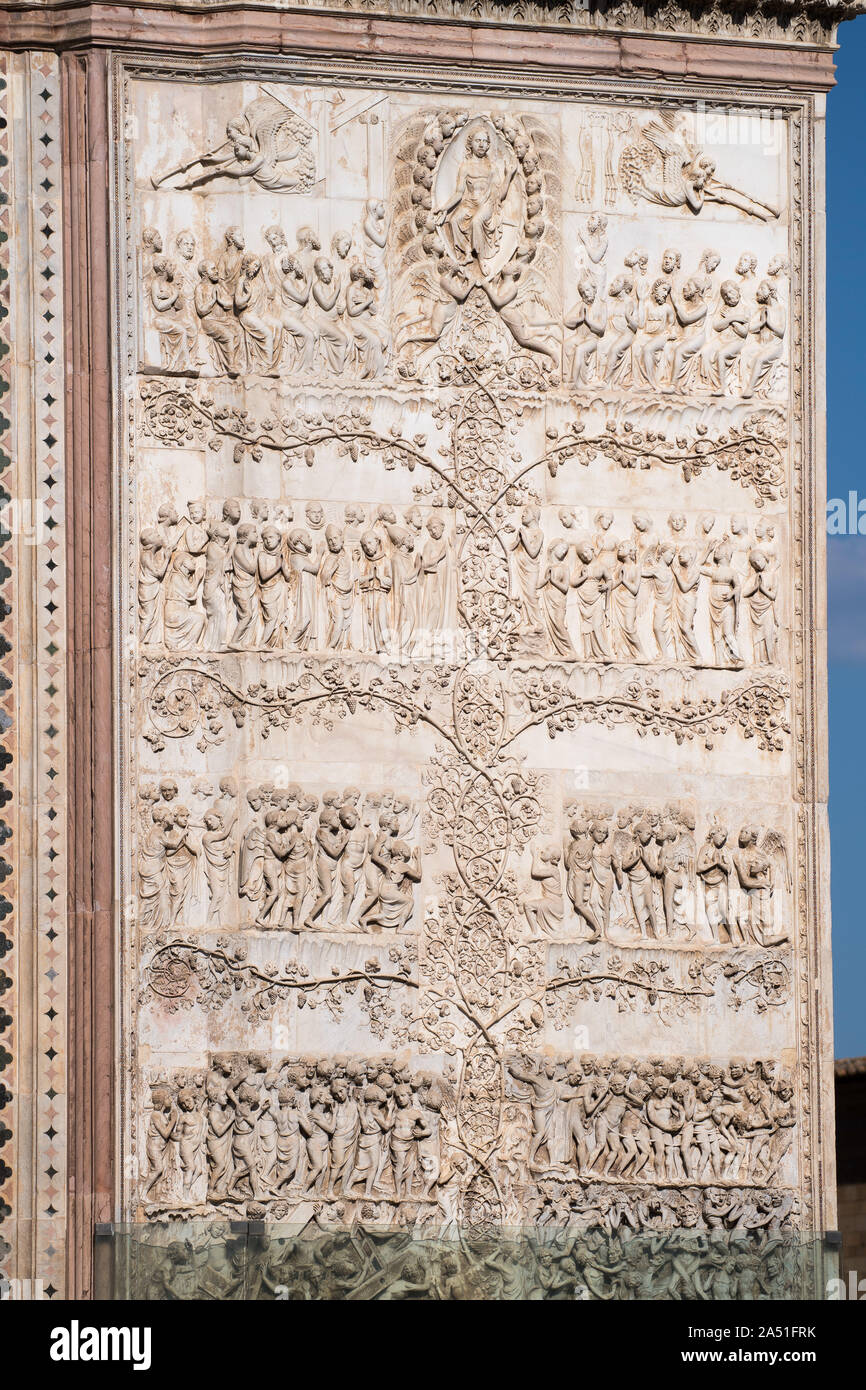 Italian Gothic Cattedrale di Santa Maria Assunta (Cathedral of ...