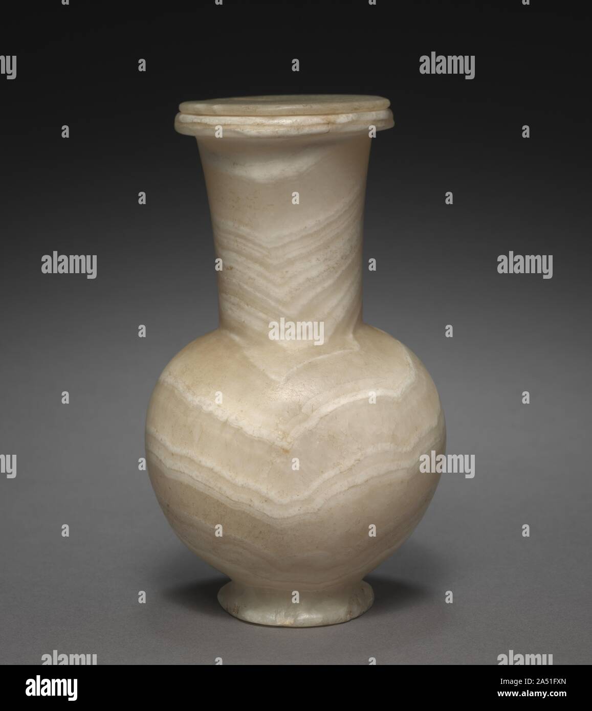 Long necked flask hi-res stock photography and images - Alamy