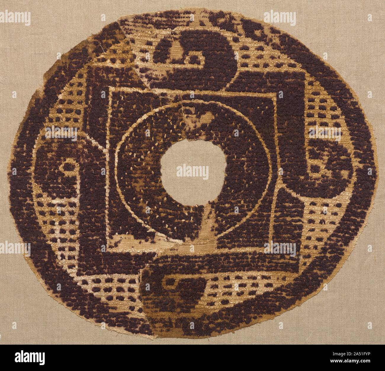 Looped Roundel from a Blanket or Cover, 300s-400s. Linen cloth was ...