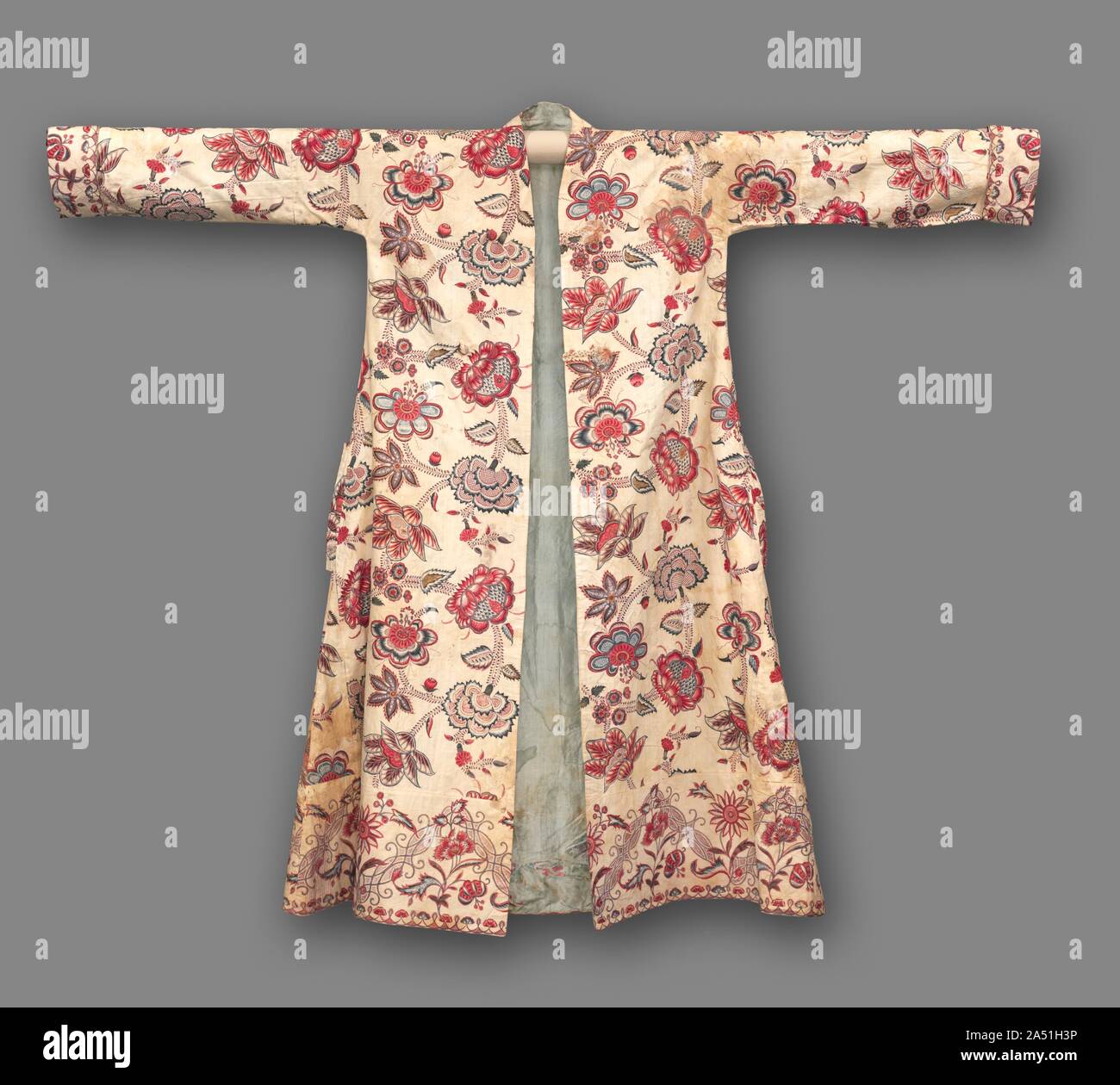 Man's morning coat, 1700-1750. Much of the Mughals’ wealth derived from ...