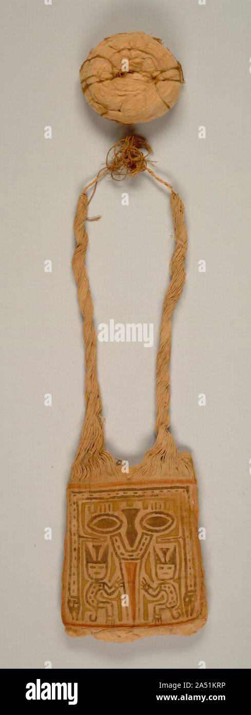 Paracas mummy textiles hi-res stock photography and images - Alamy