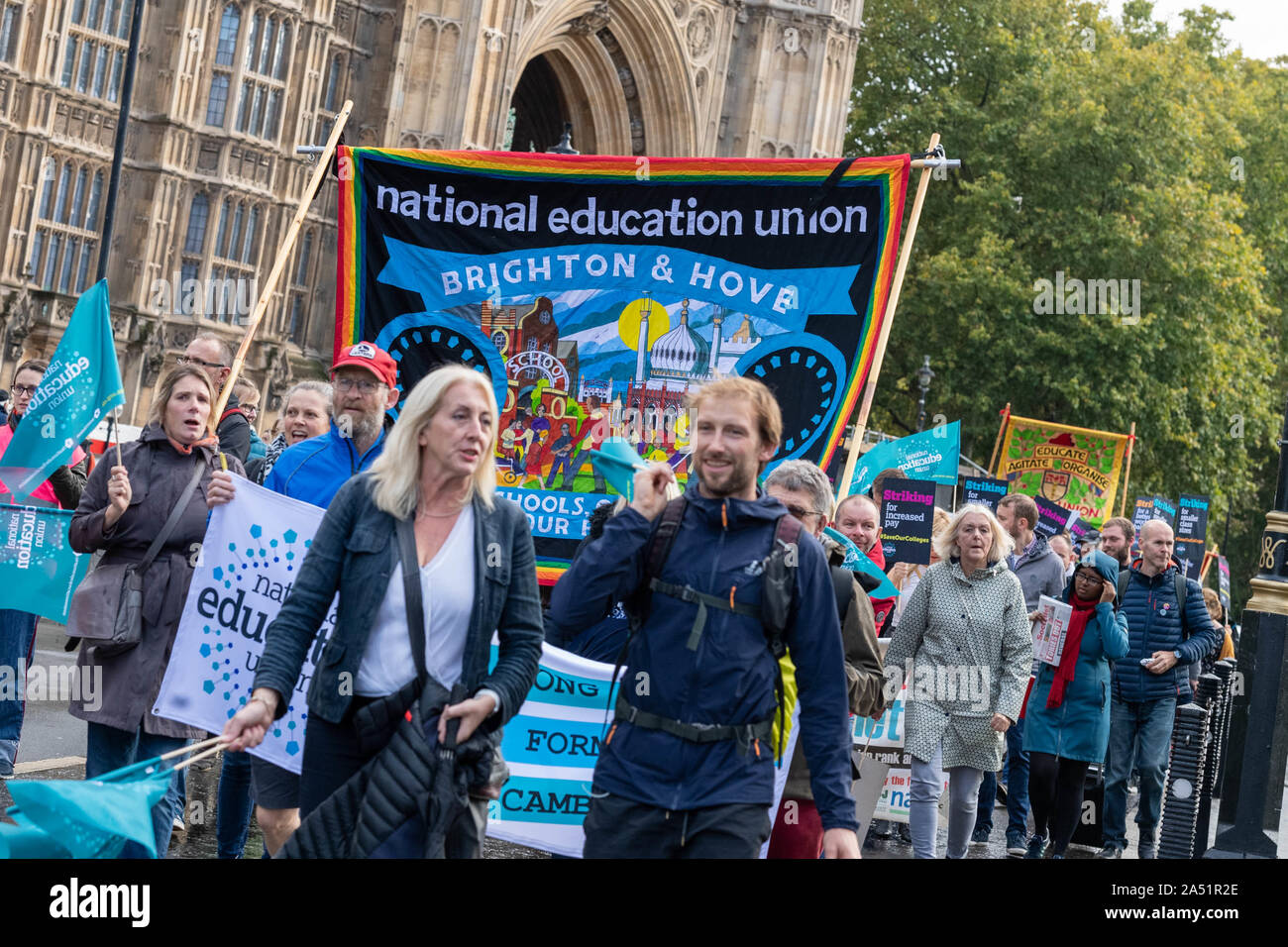 Strike banners hi-res stock photography and images - Alamy