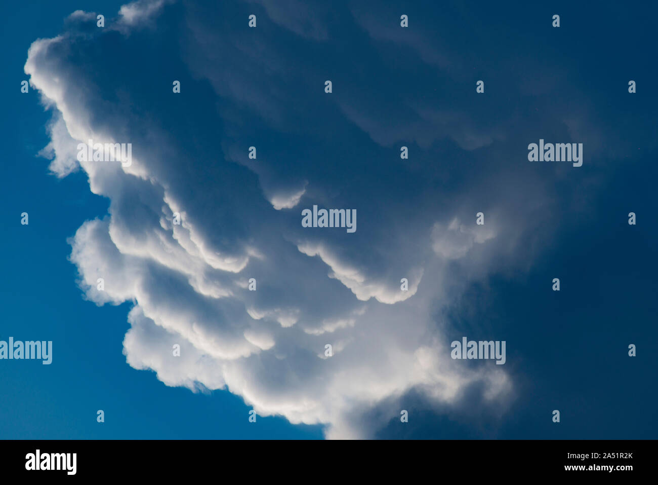 Storm cloud formation of anvil clouds Stock Photo - Alamy