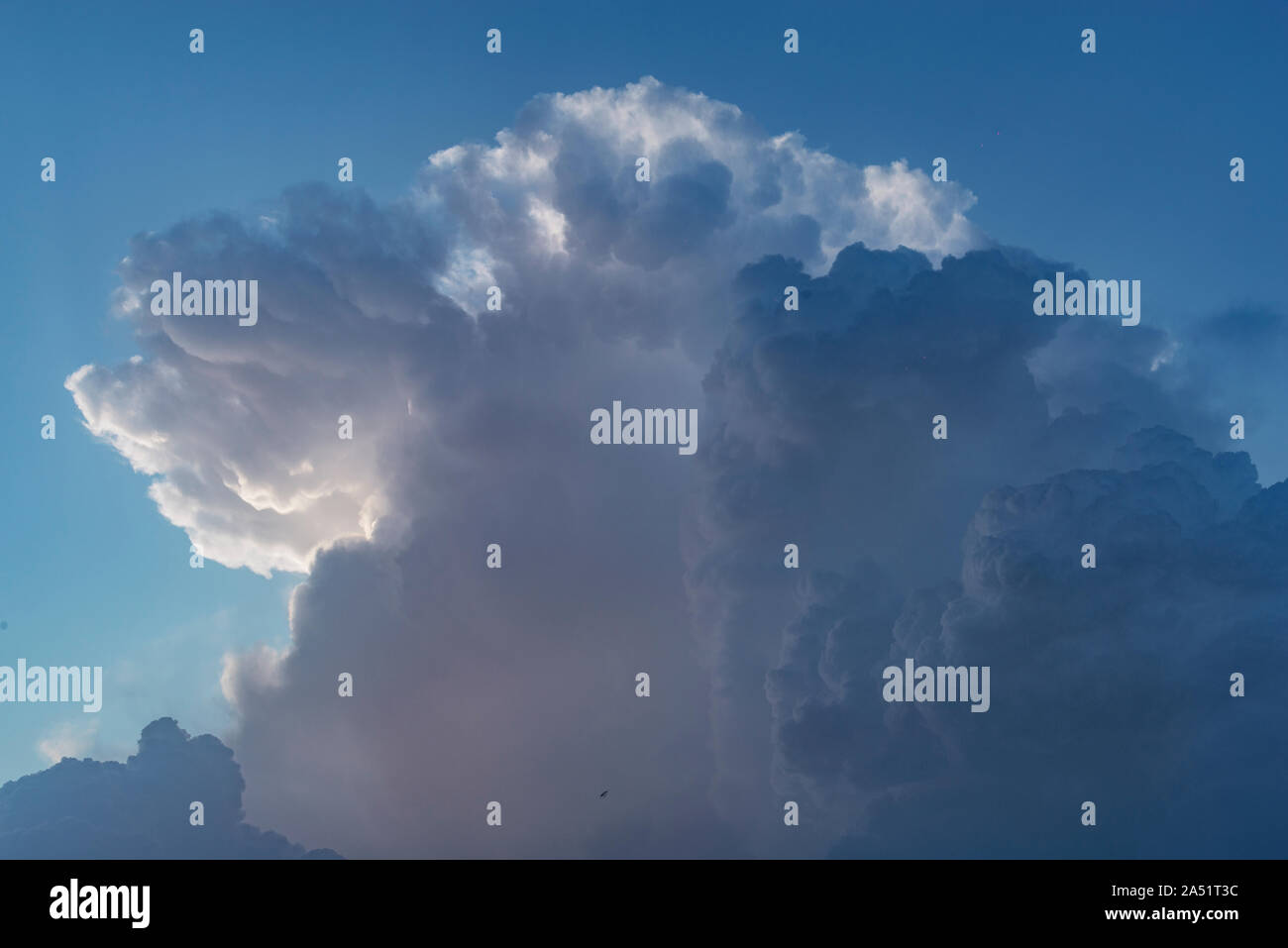 Storm cloud formation of anvil clouds Stock Photo - Alamy