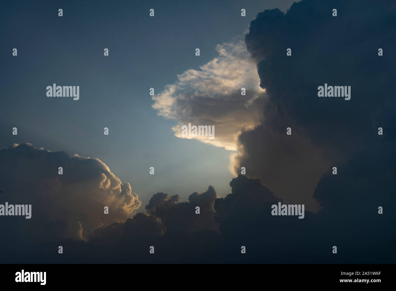 Storm cloud formation of anvil clouds Stock Photo - Alamy