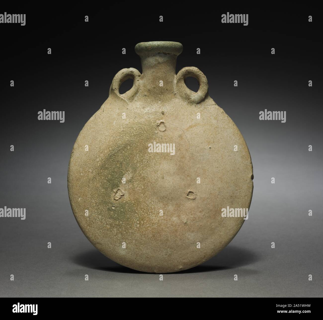 Pilgrim flask hi-res stock photography and images - Alamy