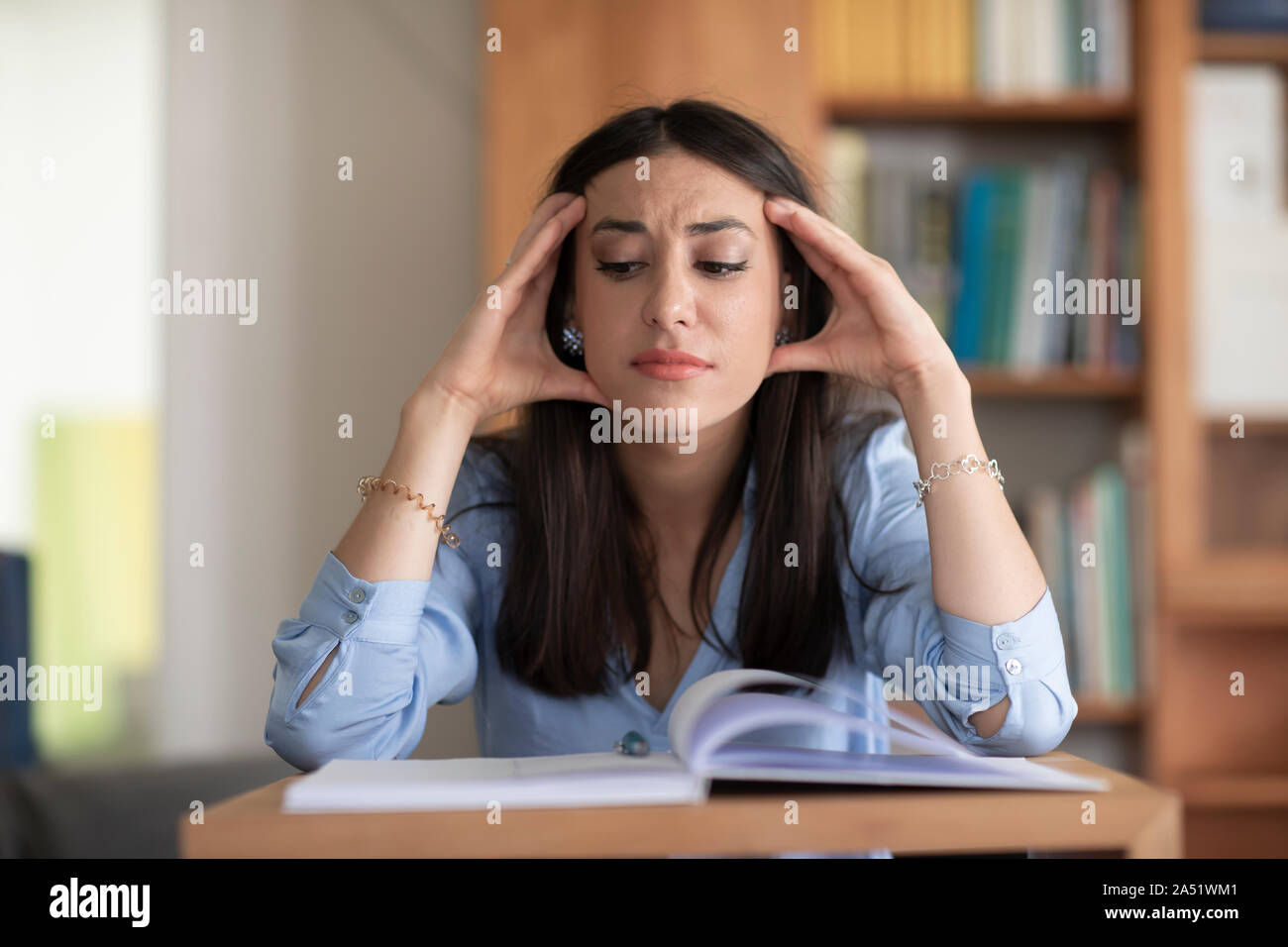 student young woman learning Stock Photo - Alamy