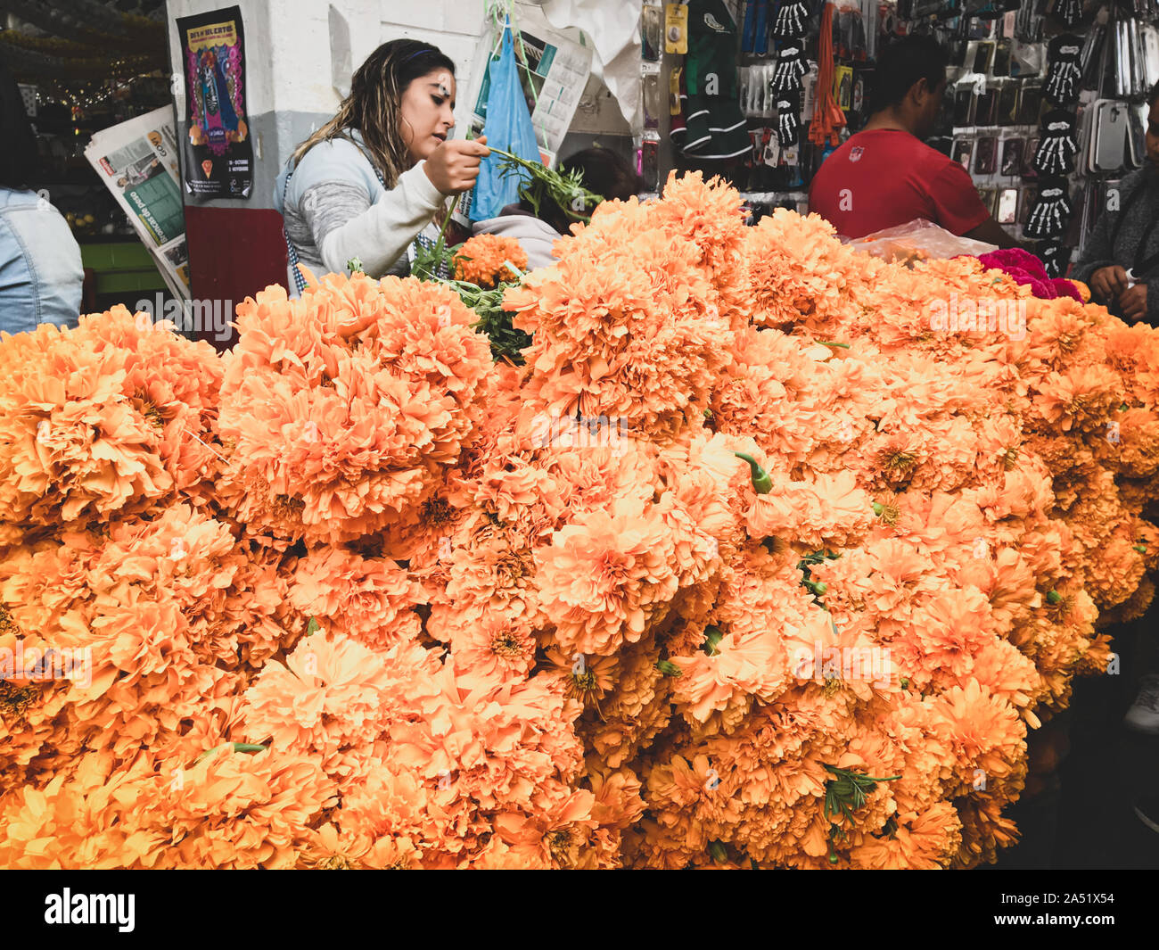 Sellers of cempasuchil flowers in the Public Market of Mexico Stock ...