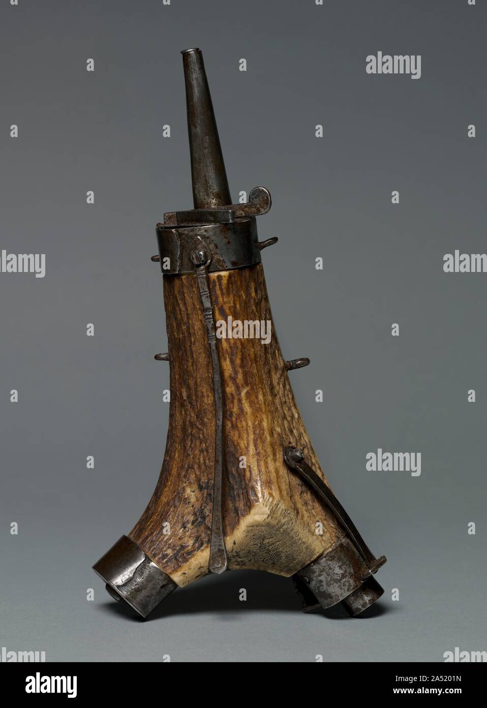 Powder Flask with Standing figures of a Man and Woman, 1570. Powder ...