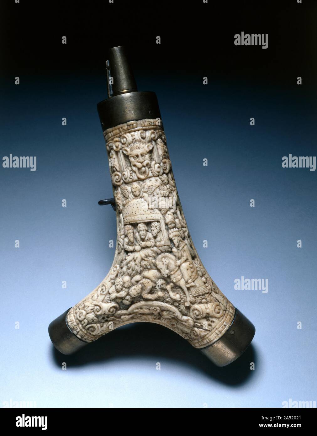 Carved powder flask hi-res stock photography and images - Alamy