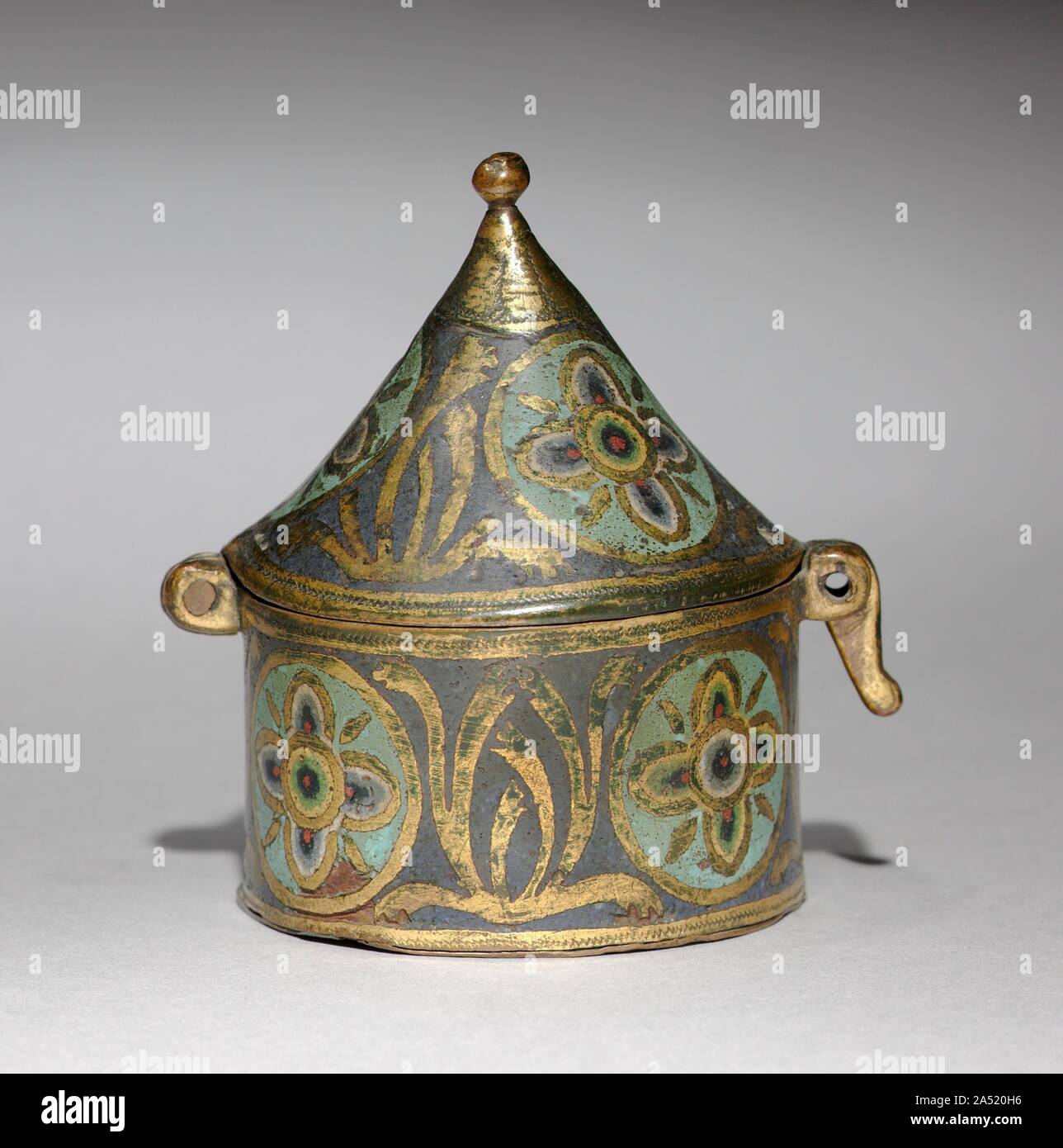 Gothic limoges enamel hi-res stock photography and images - Alamy