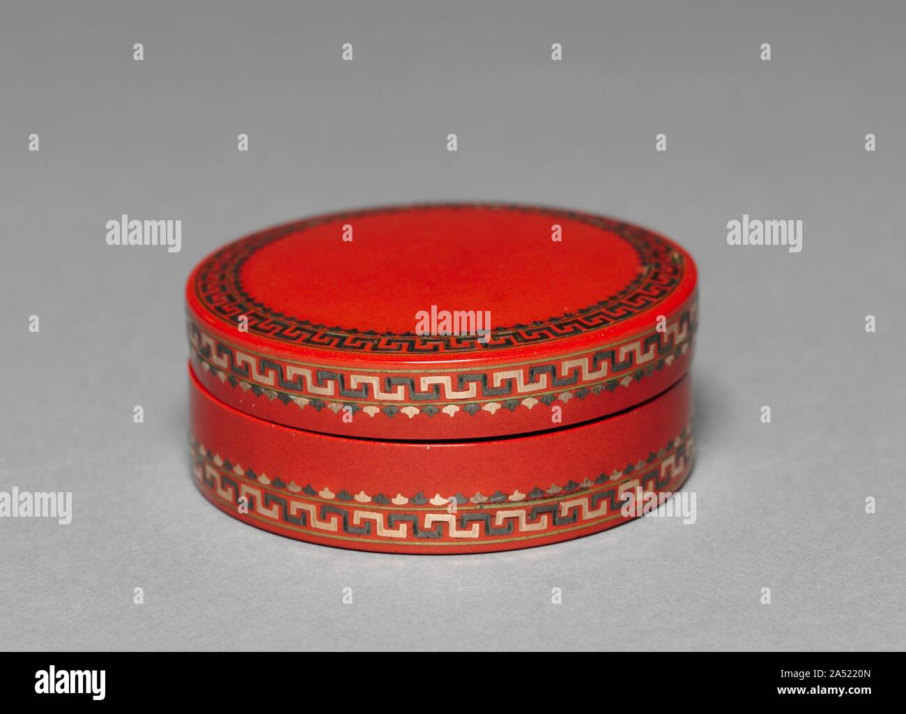 Museum shell box hi-res stock photography and images - Alamy