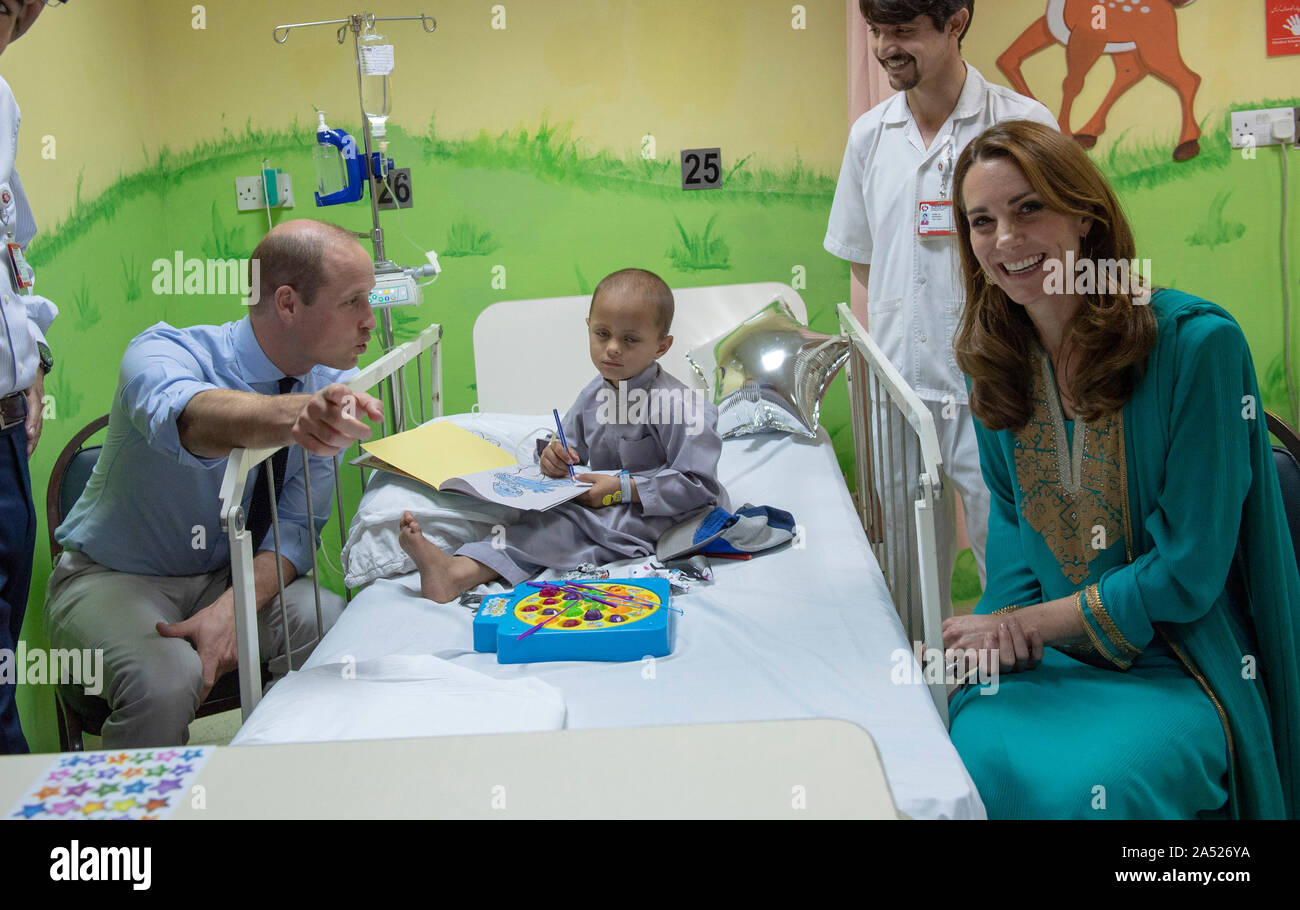 The Duke and Duchess of Cambridge with cancer patient Muhammed Sameer ...