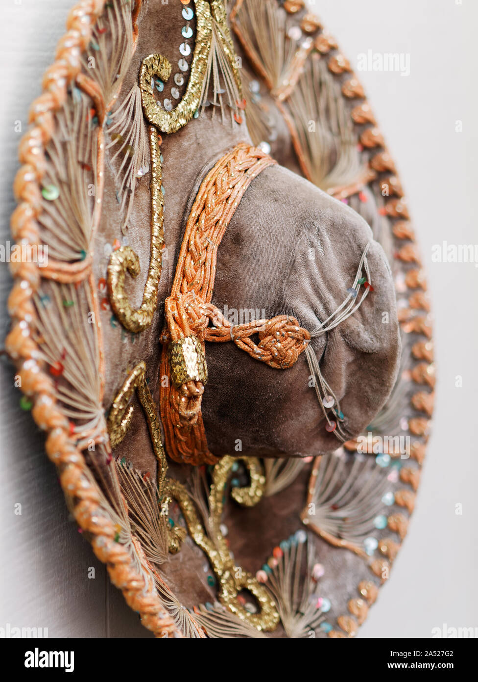Close-up of a Mexican Sombrero Hat on the wall Stock Photo - Alamy