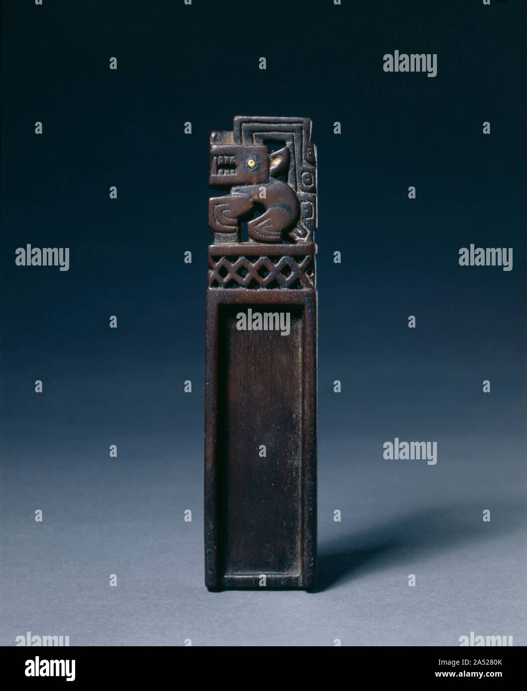 Prominent crest on head hi-res stock photography and images - Alamy