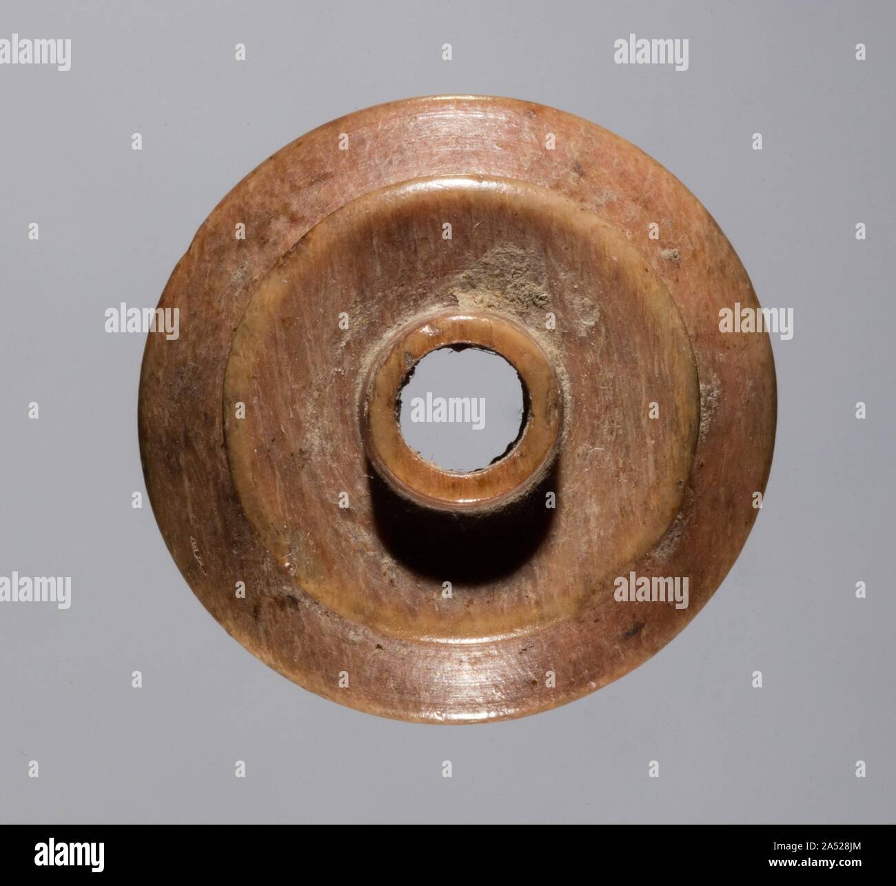 Spindle whorl hi-res stock photography and images - Alamy