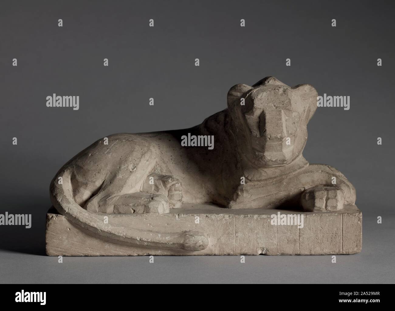 Classical authors hi-res stock photography and images - Alamy