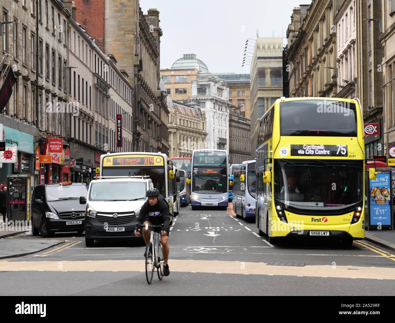 Bus glasgow city centre hi-res stock photography and images - Alamy