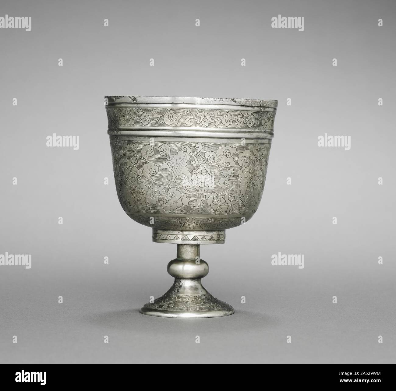 Stem cup tang dynasty hi-res stock photography and images - Alamy