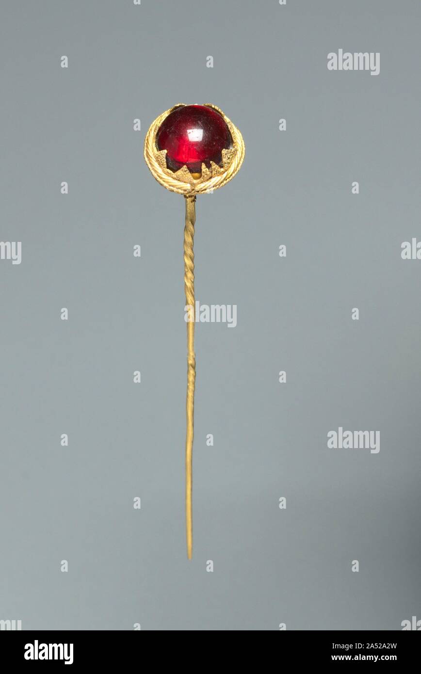 Straight pin hi-res stock photography and images - Alamy