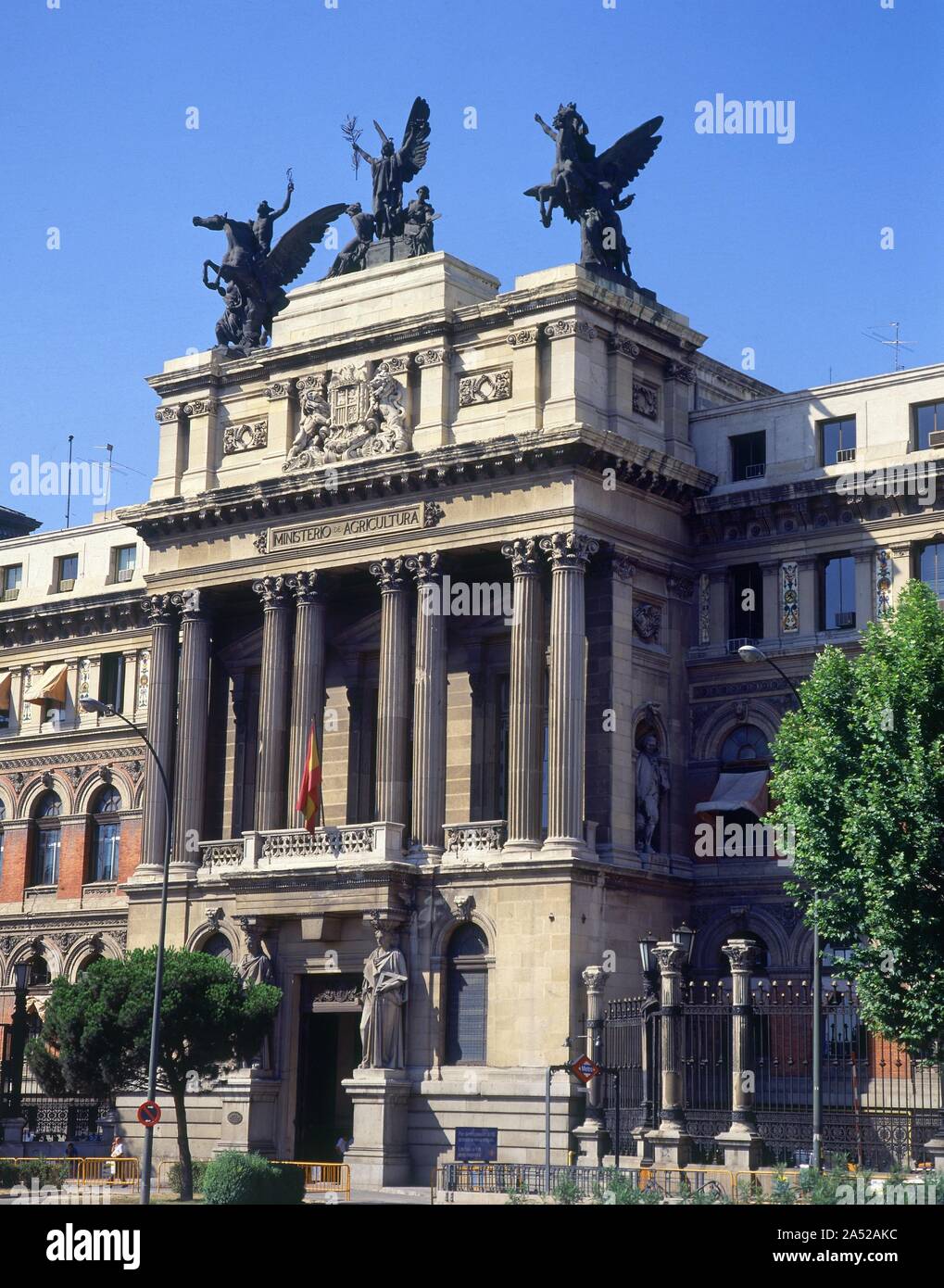 Palacio de fomento ministerio de agricultura hi-res stock photography ...
