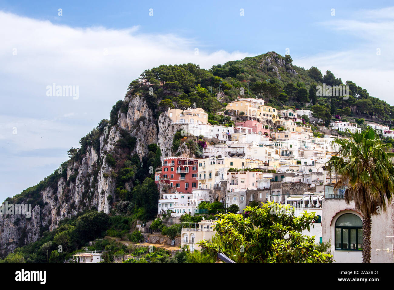Capri island houses hi-res stock photography and images - Alamy