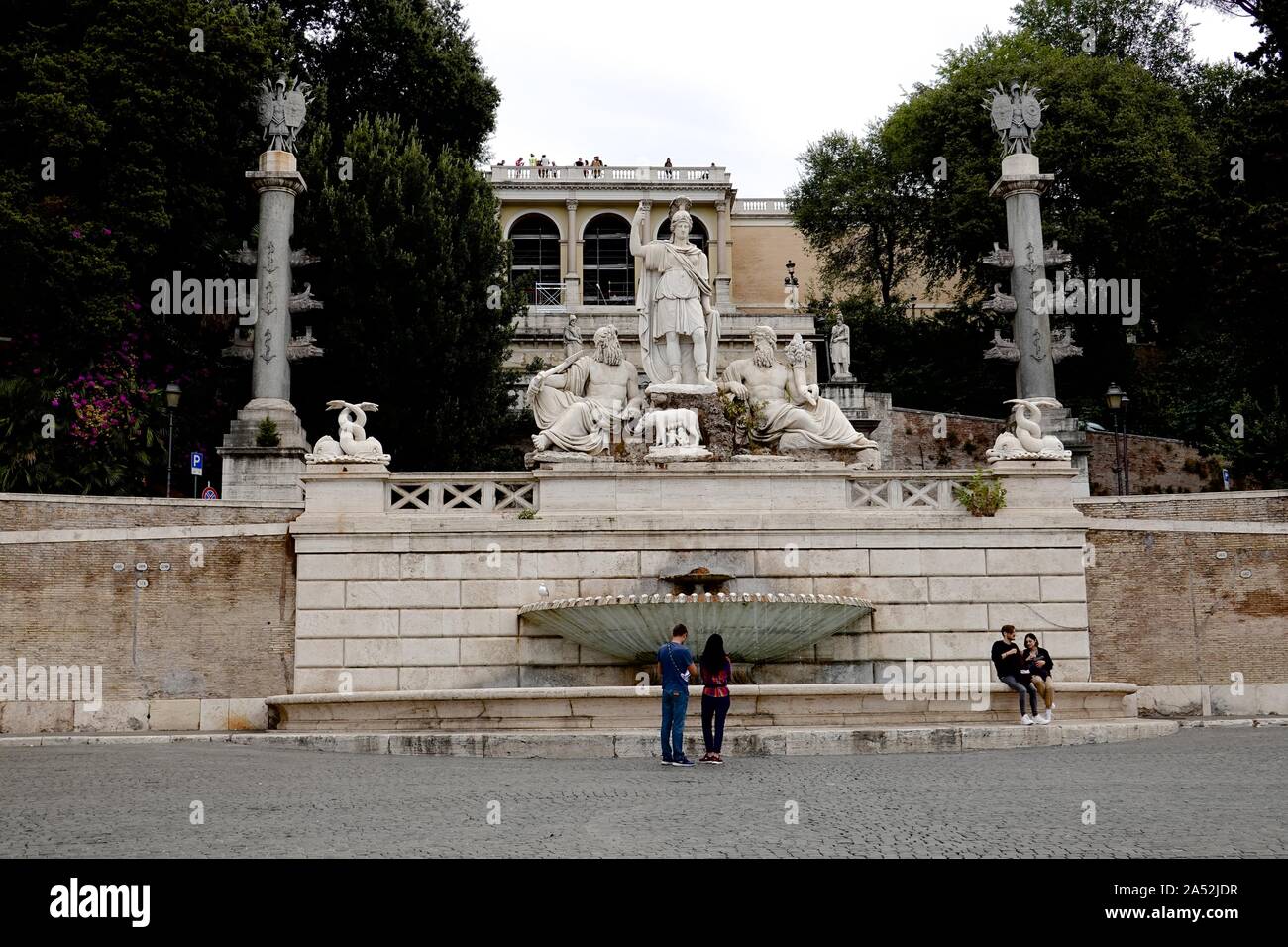 Statues in the Piazza del Popolo in Rome, Italy Stock Photo - Alamy