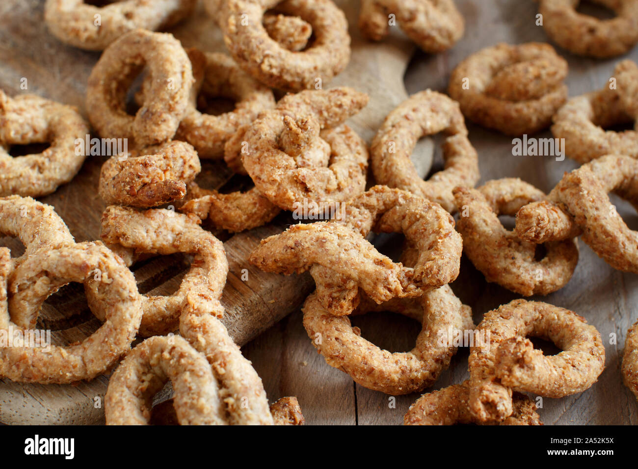 Taralli Traditional Italian snack from Puglia close up Stock Photo - Alamy