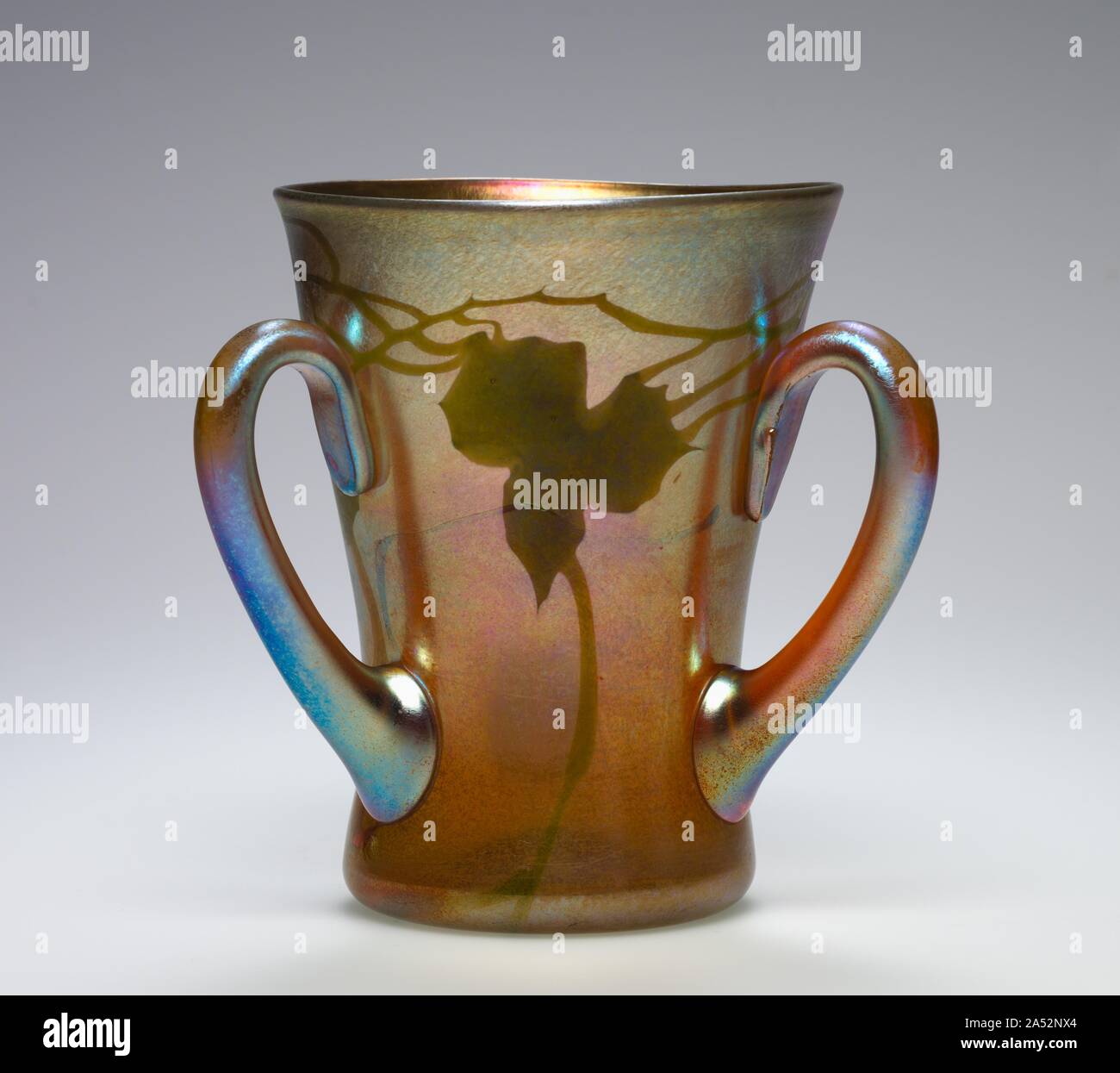Three handled hi-res stock photography and images - Alamy