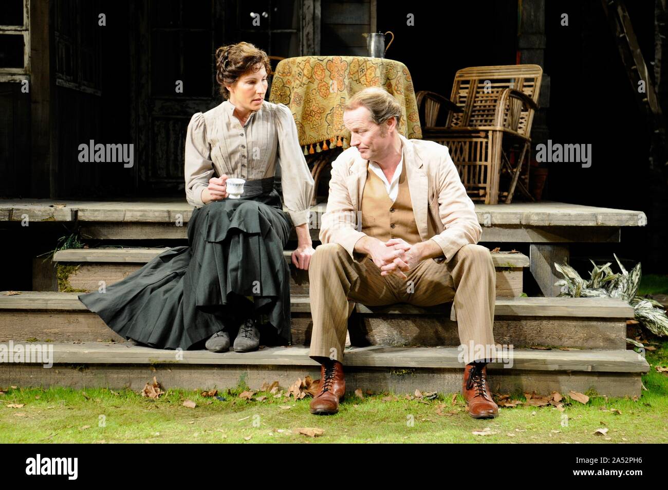 Iain glen actor hi-res stock photography and images - Alamy