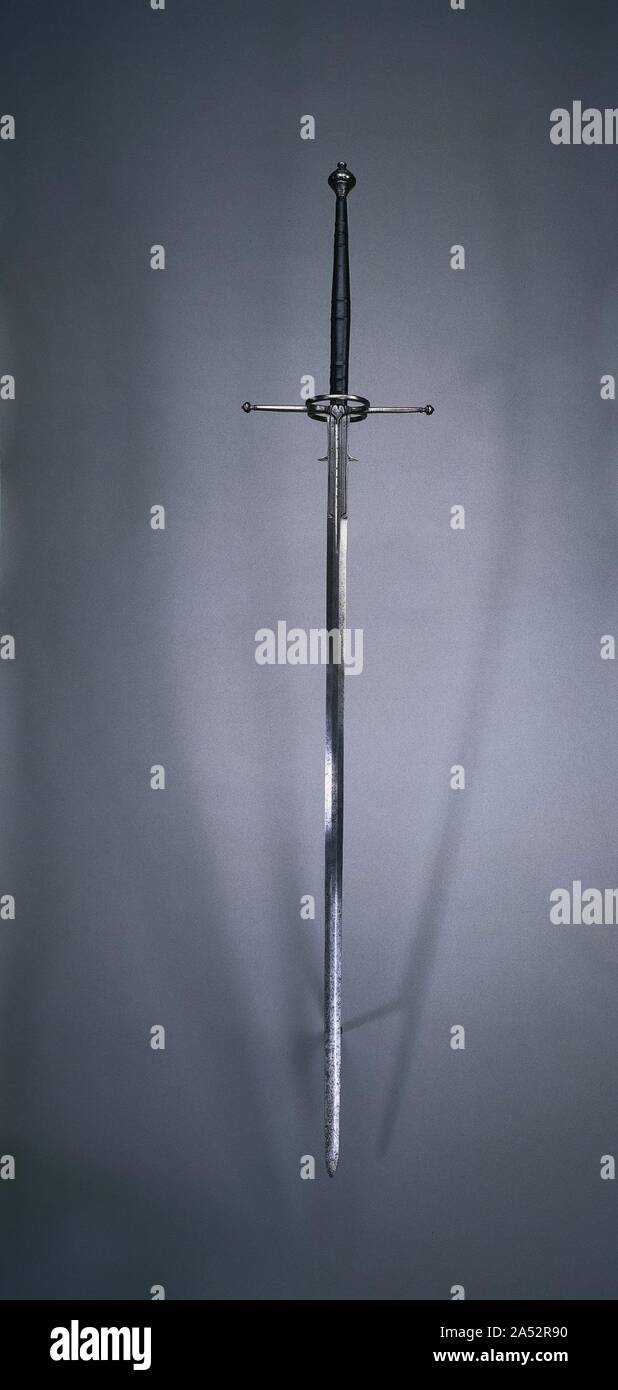 Two handed sword hi-res stock photography and images - Alamy