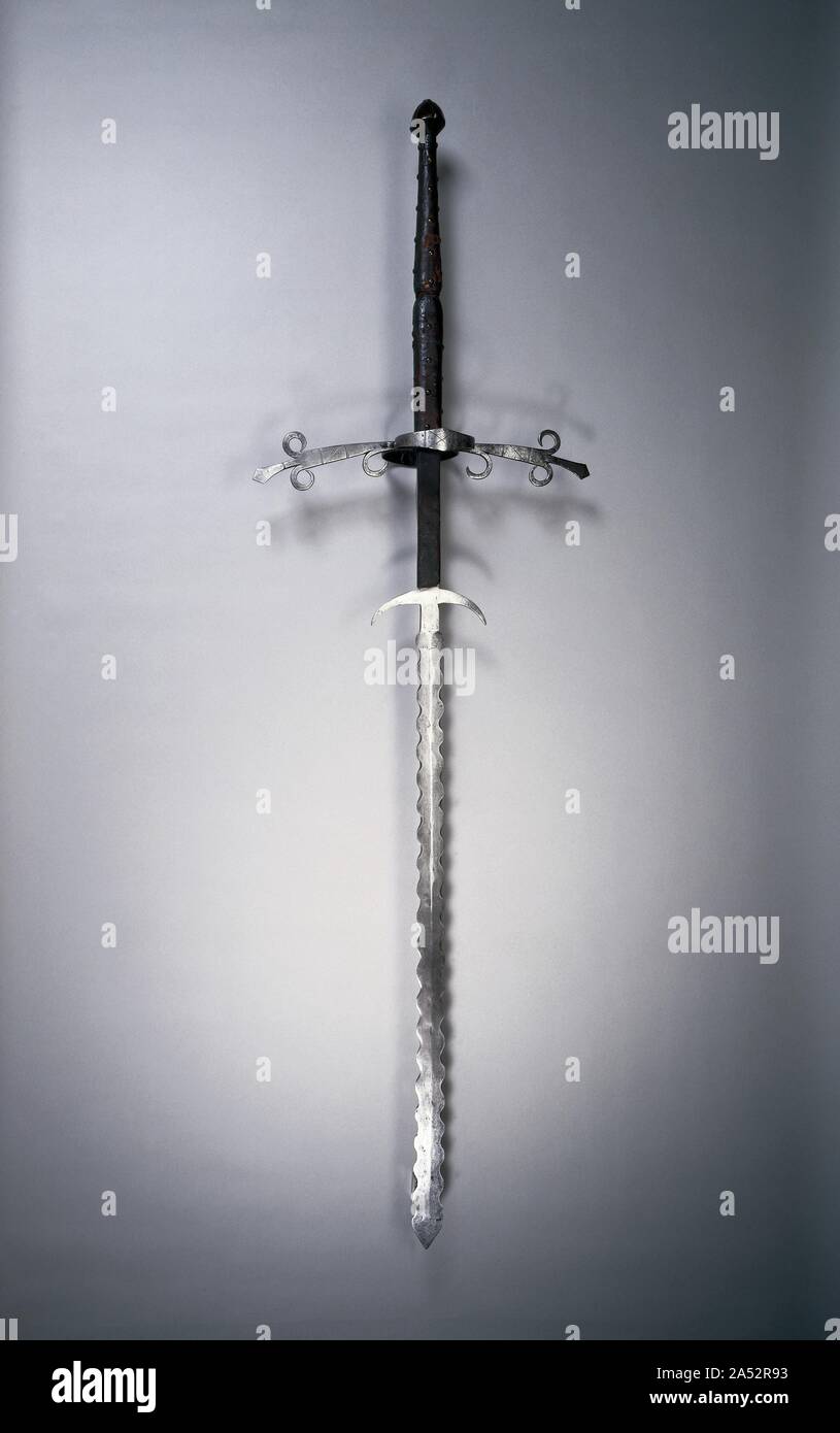 Two handed swords hi-res stock photography and images - Alamy