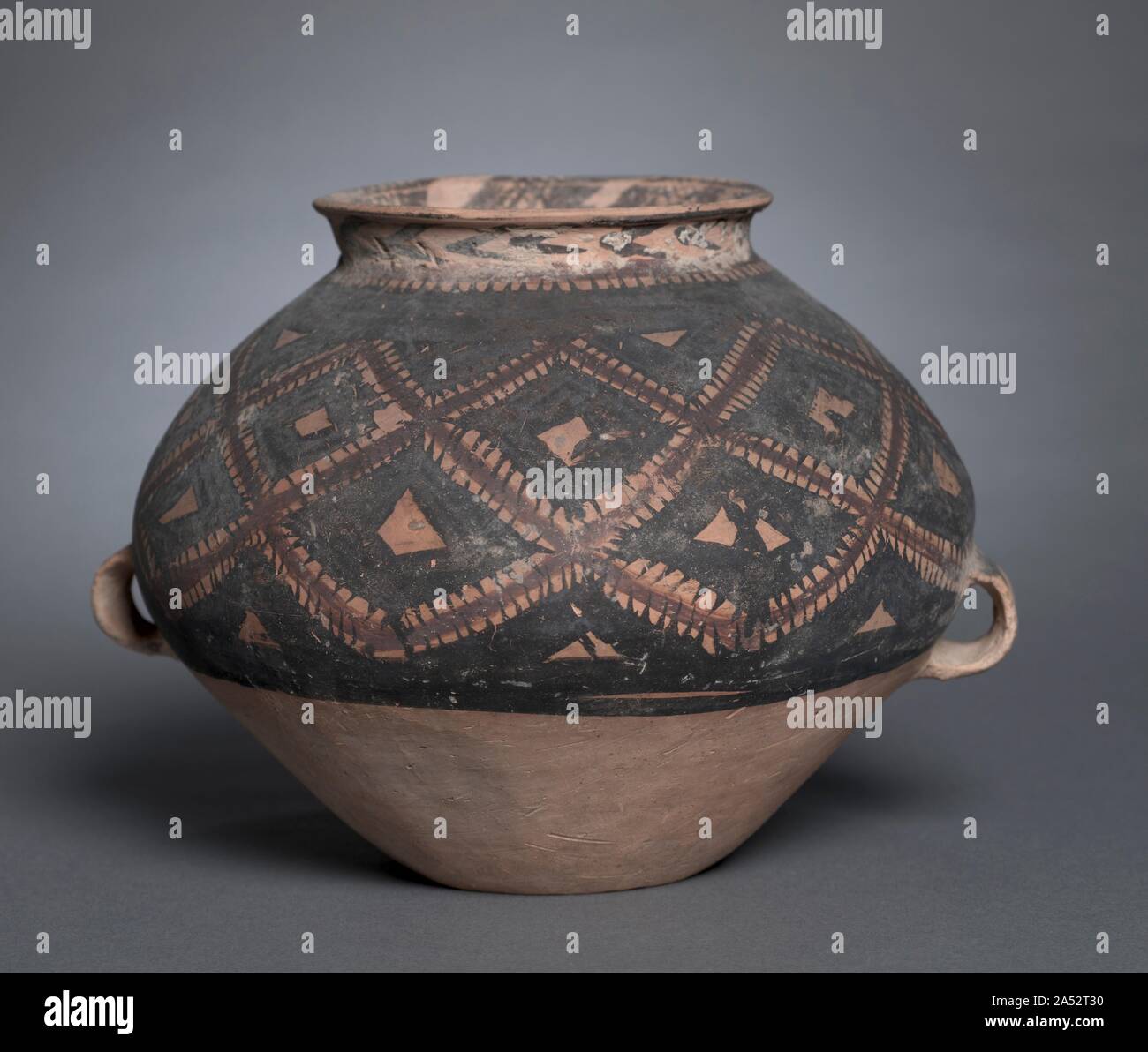 Vase, c. 3000-2500 BC Stock Photo - Alamy