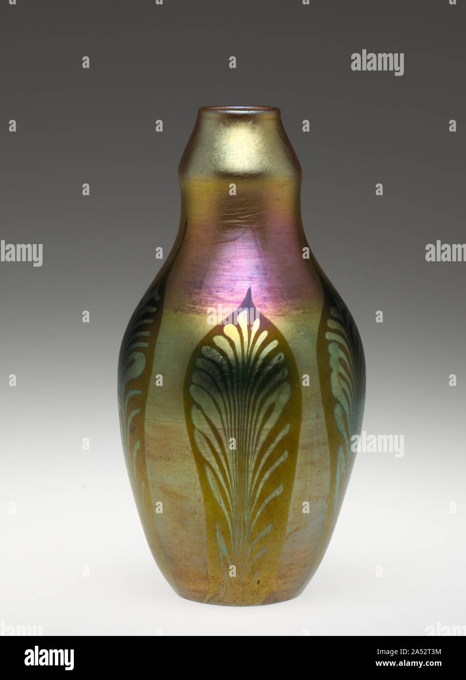 Louis comfort tiffany favrile vase hi-res stock photography and images ...