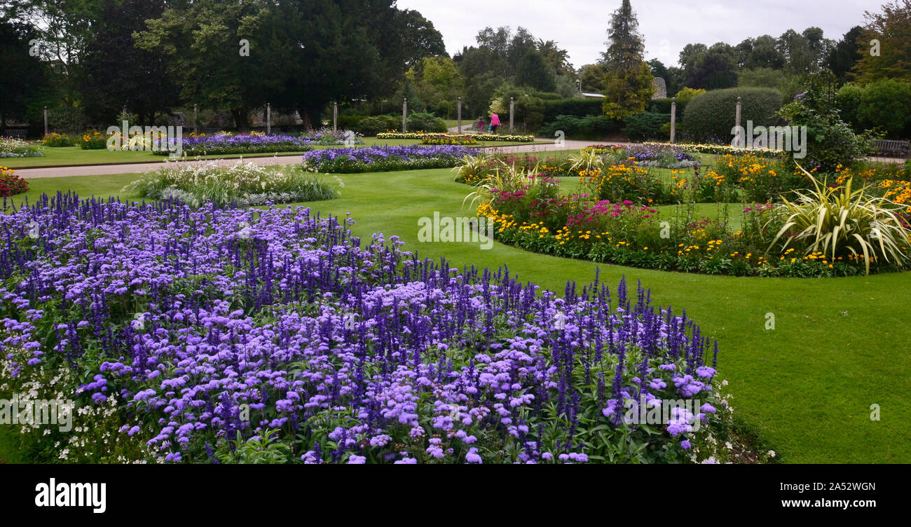 The Abbey Gardens, Bury St Edmunds, Suffolk, UK Stock Photo - Alamy