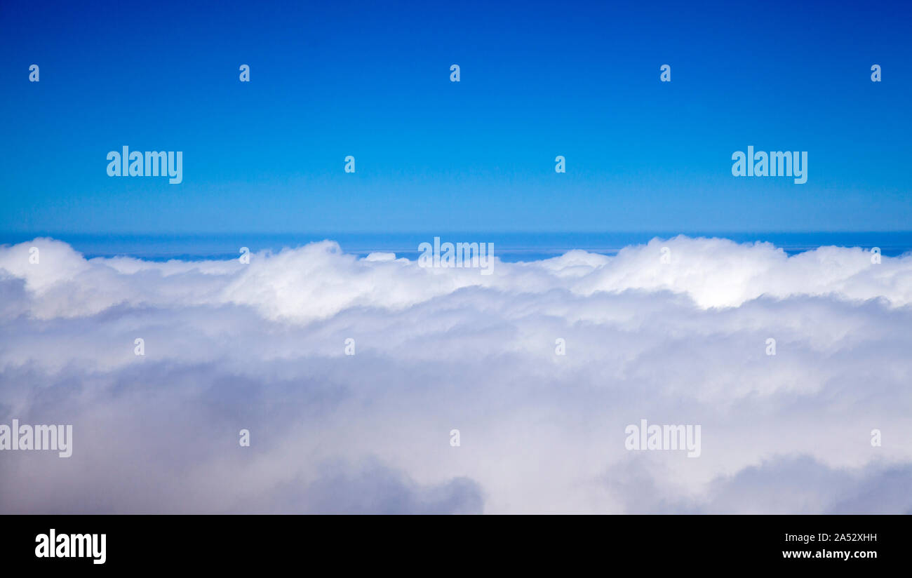 Gran Canaria, October, aerial view north, sea of clouds covering the island Stock Photo - Alamy