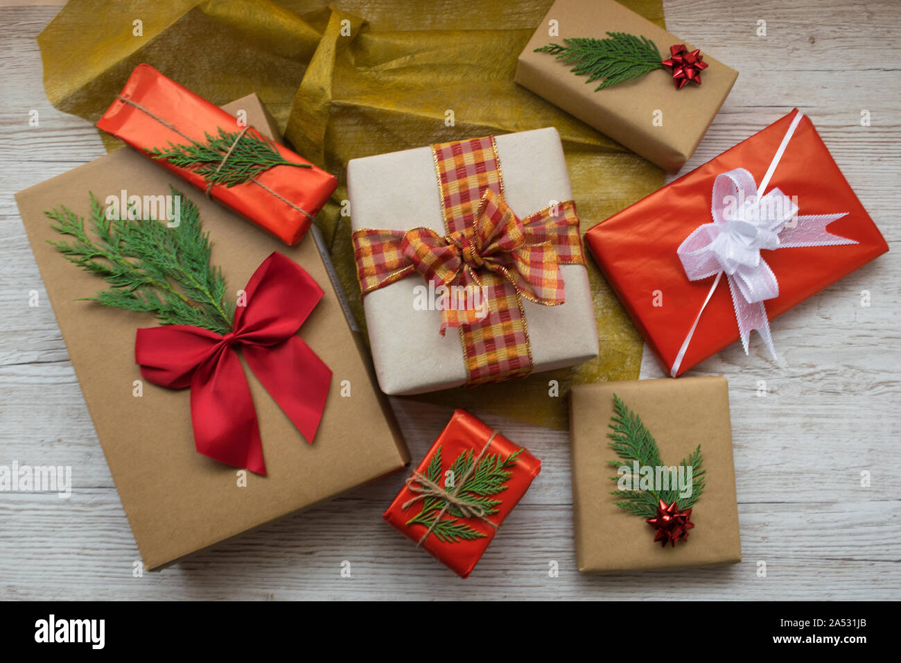 Gift boxes and fir tree hi-res stock photography and images - Alamy