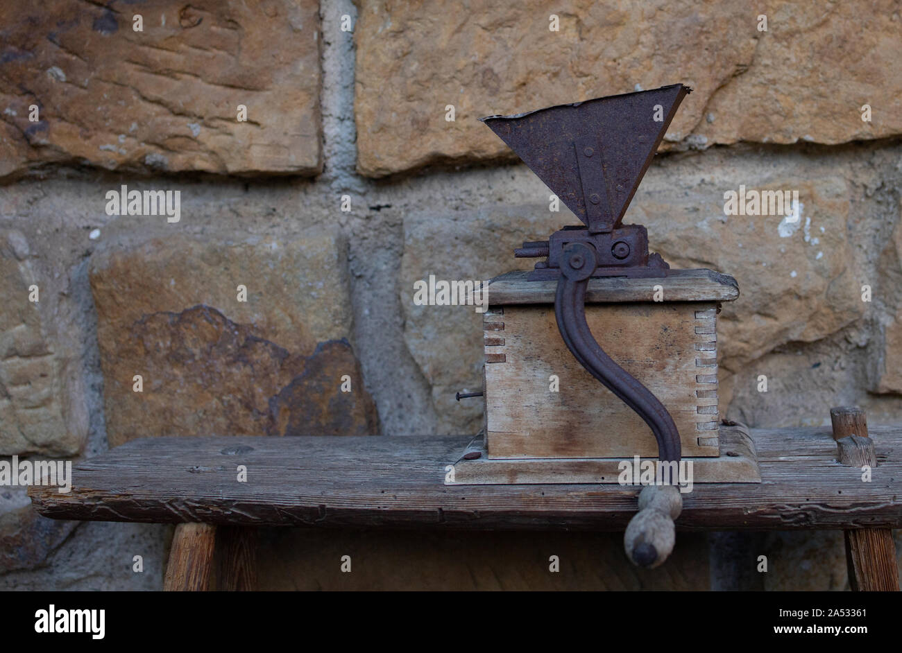 old rusty coffee grinder Stock Photo - Alamy