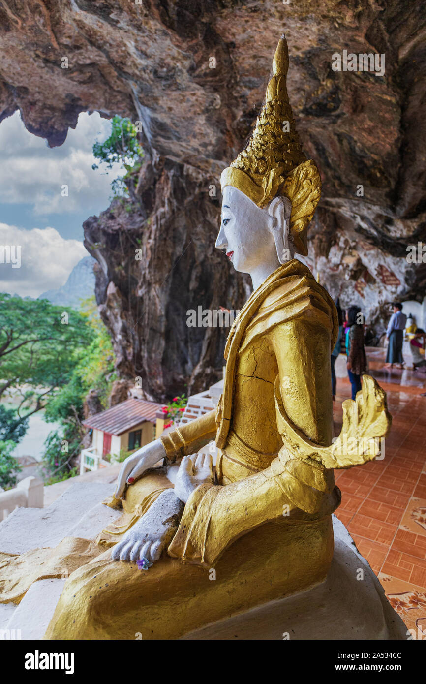 Bayin Nyi Complex in Hpa-An, Myanmar Stock Photo - Alamy