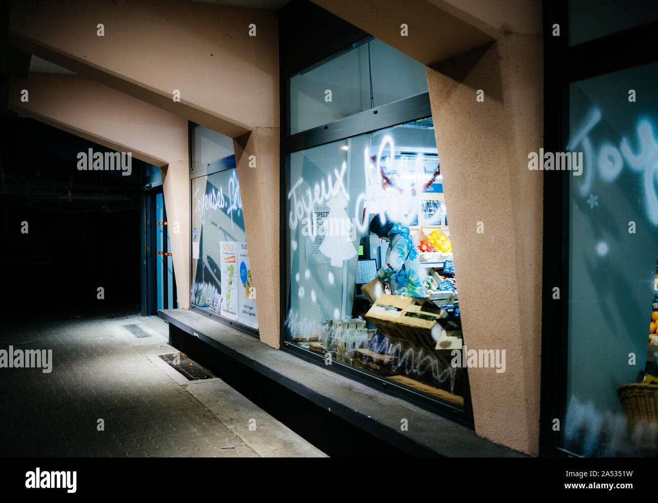 Naturalia hi-res stock photography and images - Alamy