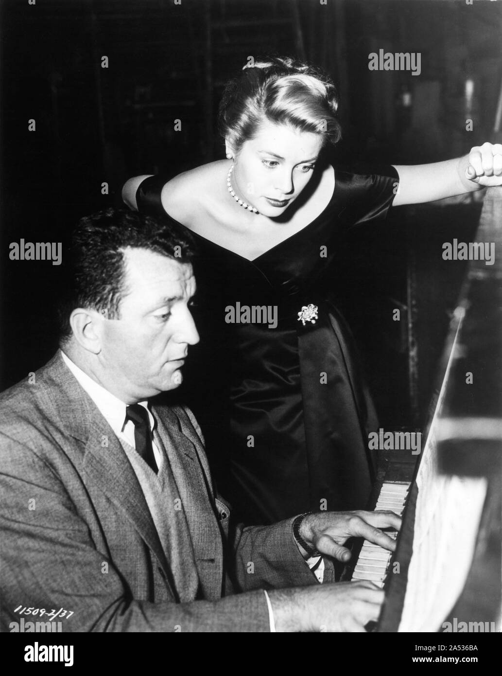 Grace kelly the country girl set hi-res stock photography and images ...