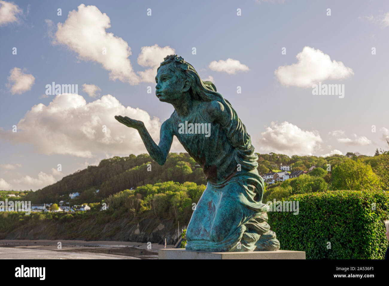 Fair Wind and Following Seas, New Quay Wales Coastal path statue Stock ...