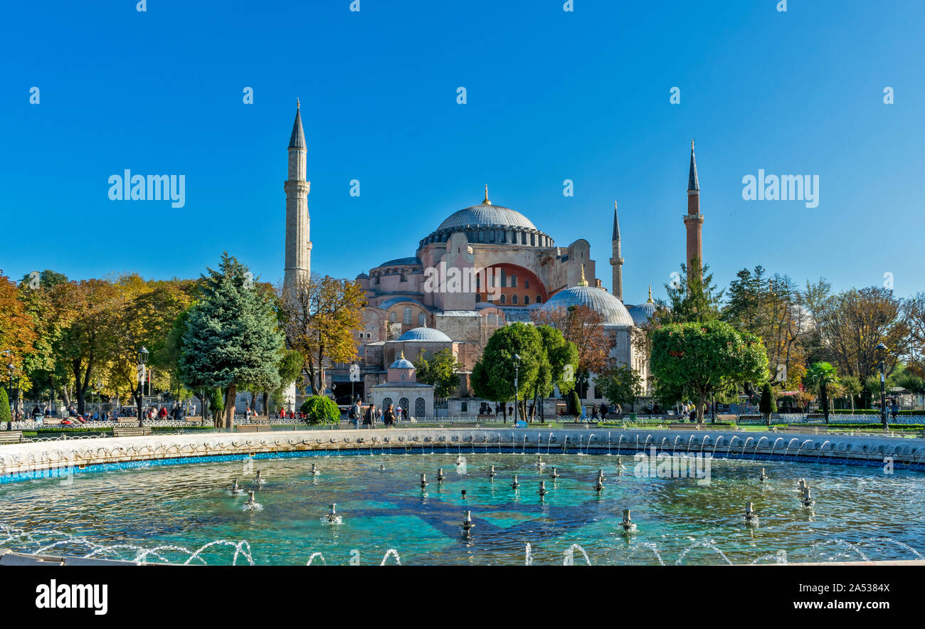 ISTANBUL TURKEY THE HAGIA SOPHIA BUILDING EARLY MORNING IN LATE SUMMER ...