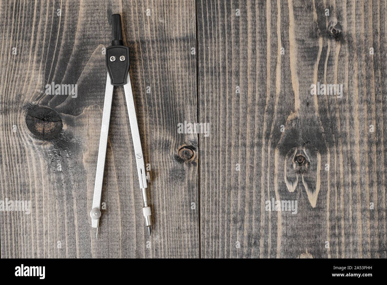 Desk divider hi-res stock photography and images - Alamy