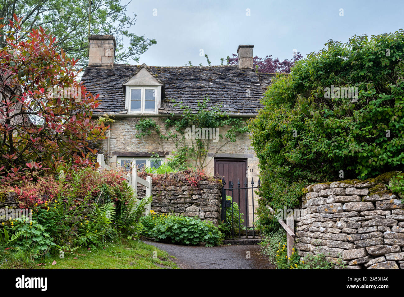 Traditional cotswold stone cottages built of distinctive yellow ...