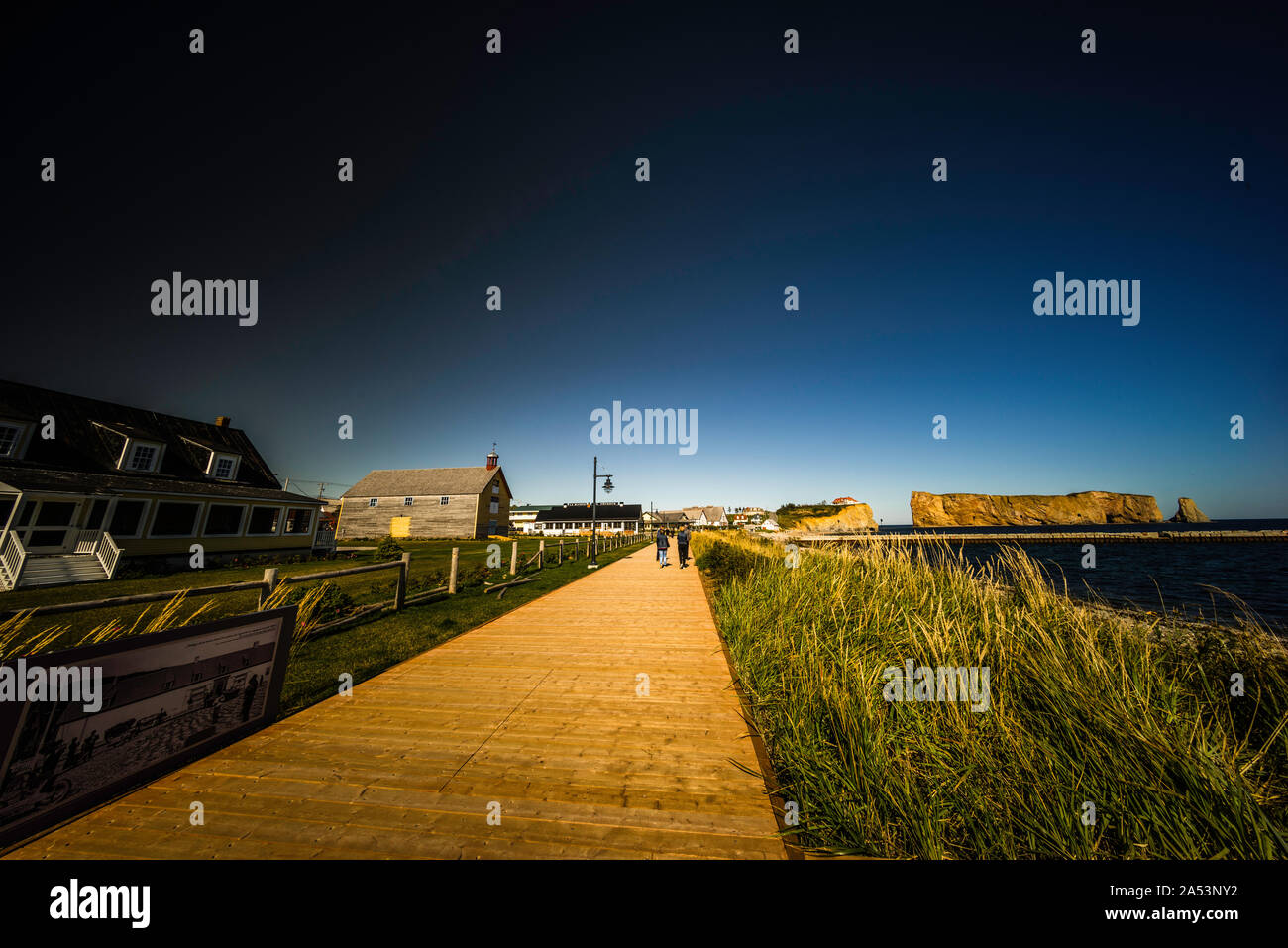 Le rocher perce hi-res stock photography and images - Alamy