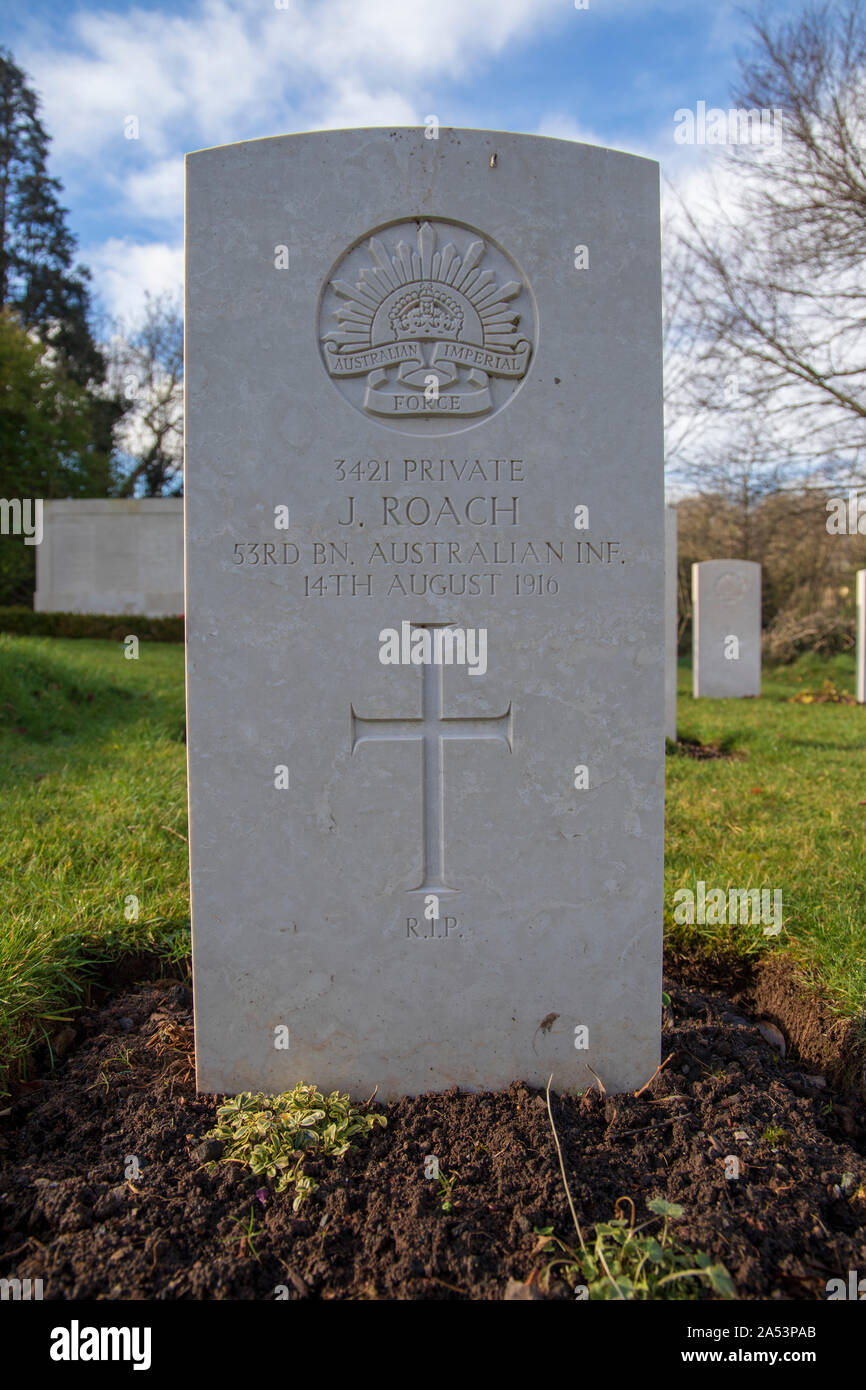 Australian infantry ww2 hi-res stock photography and images - Alamy