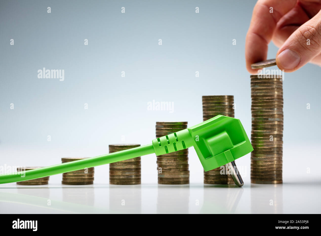 Business pricing chart hi-res stock photography and images - Alamy