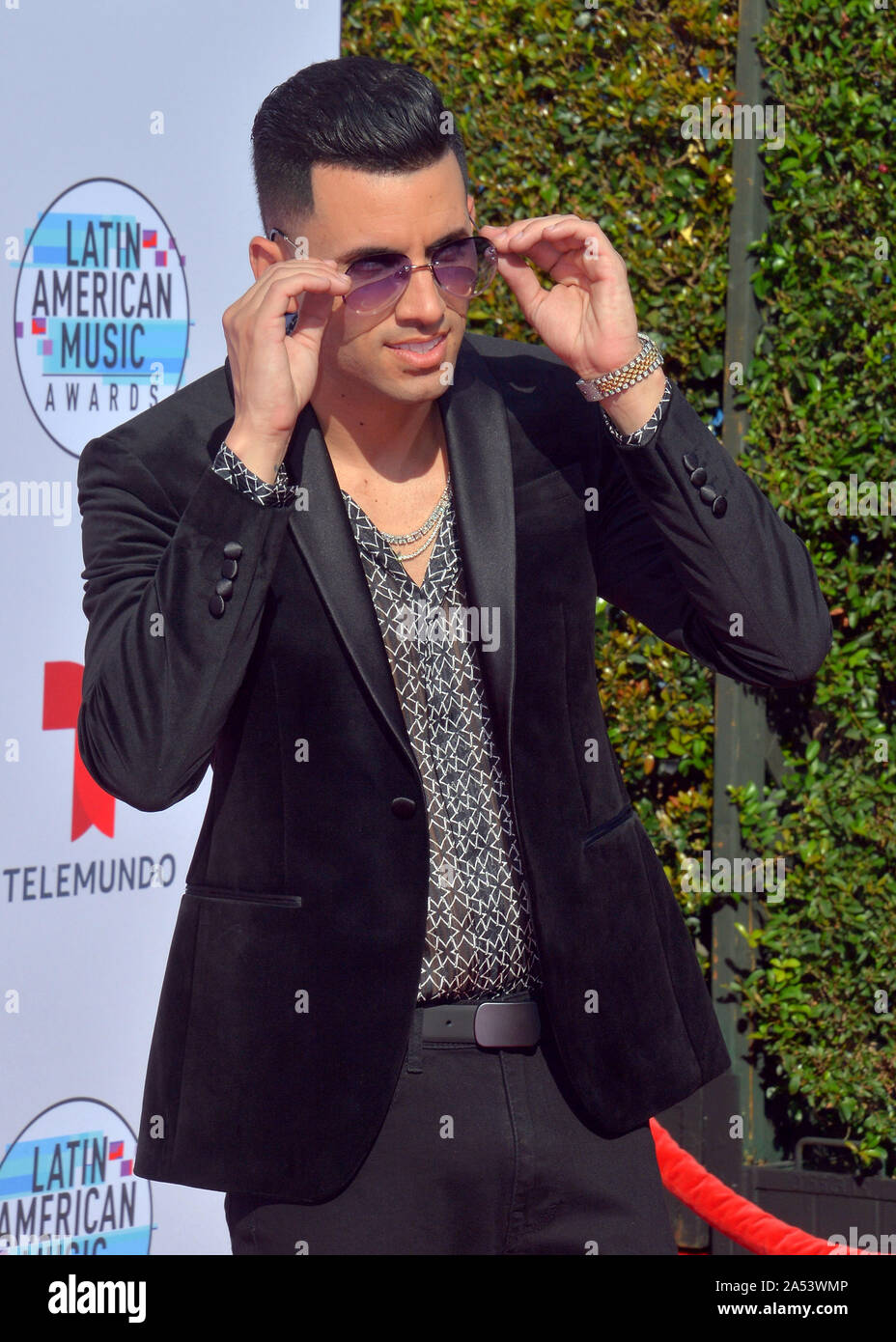 Los Angeles, United States. 17th Oct, 2019. Musical artist Lenier ...